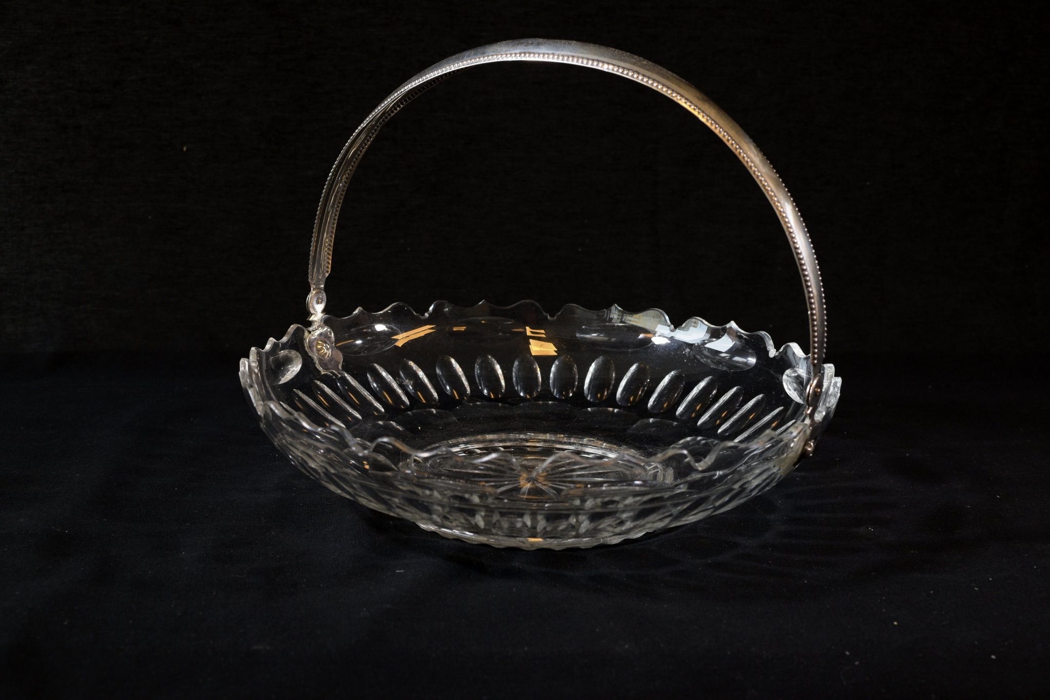 Fructiera din cristal cu maner de argint